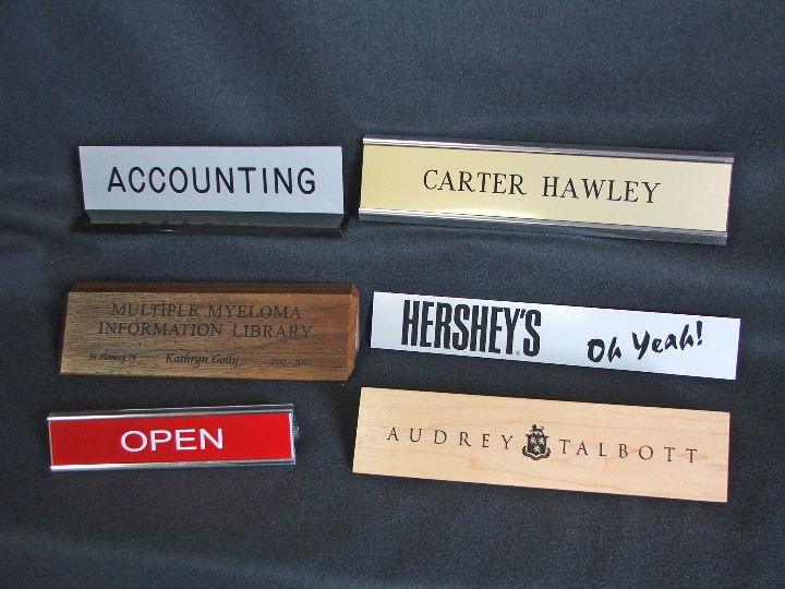 Royal Awards - Custom Desk / Countertop / Wall Signs | Royal Awards